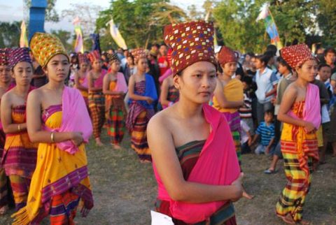 Sade – Bayan Lombok Cultural Villages | IWareBatik